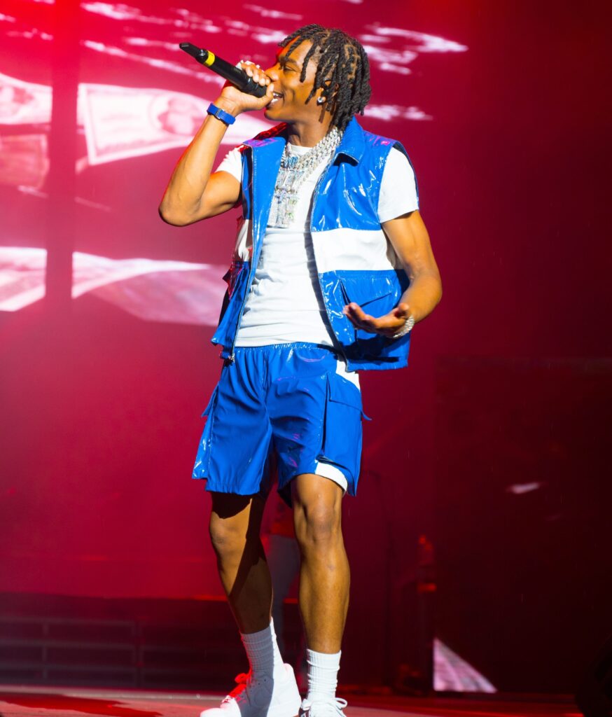 How Tall Is Rapper Lil Baby? - Heights of Celebrities